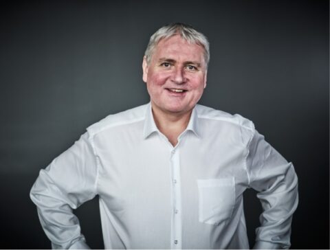 Arve Håland - Fluid Control